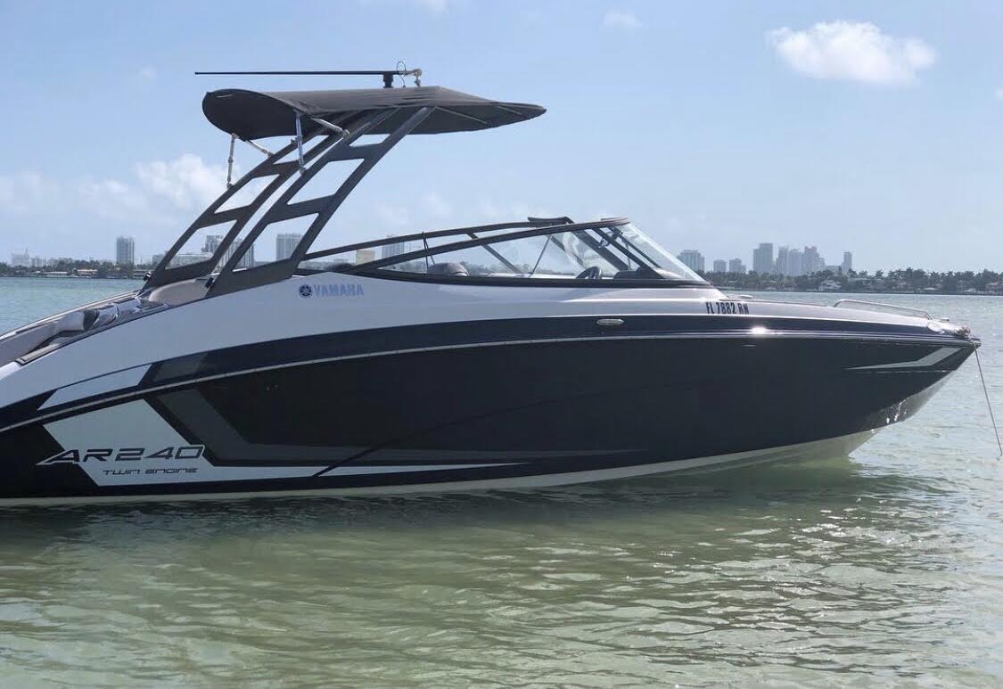 24 Foot Yamaha Speed Boat Rental Miami Florida | Princess Boat Rentals ...